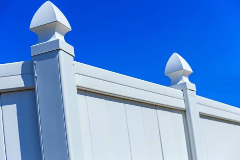 Vinyl Fence Installation in Kent, WA | Legendary Fence Company